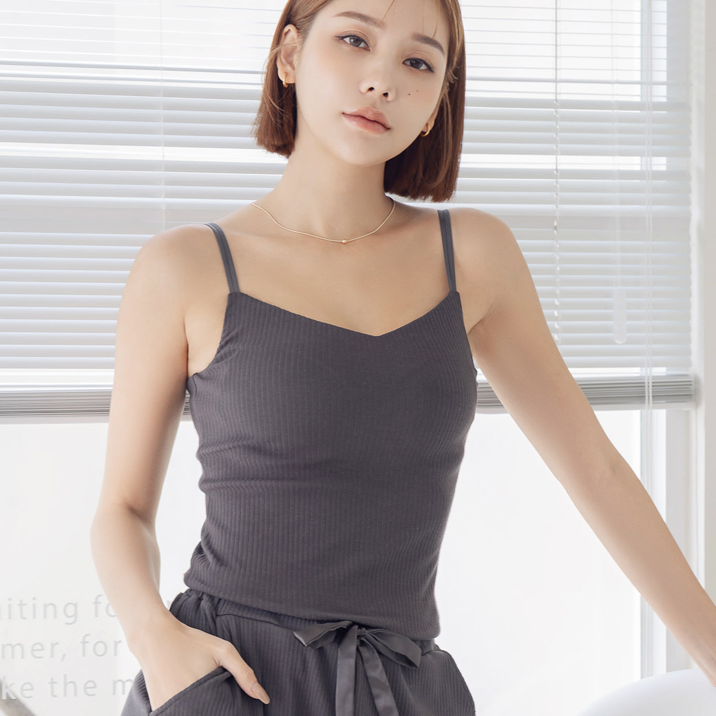 LOOKBOOK 2023 SPRING | 【公式】下着・ランジェリーの tu-hacci（ツーハッチ）通販サイト